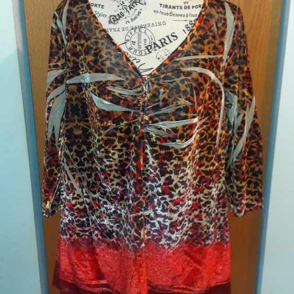 ONE WORLD | Tops | One World Ladies Top | Poshmark